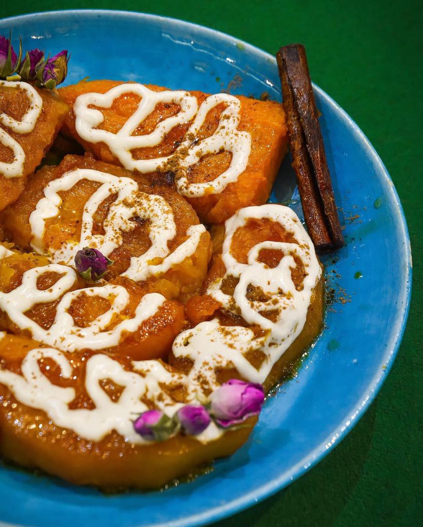 طرز تهیه کدو حلوایی مجلسی و ساده با طعم دارچین و گردو نکات مهم