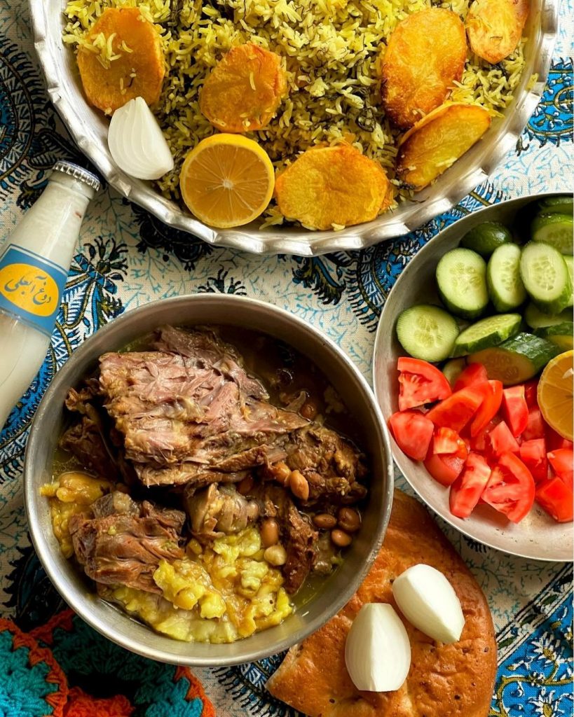 طرز تهیه خورش گوشت لوبیا کاشانی با لوبیا سفید ساده و سنتی